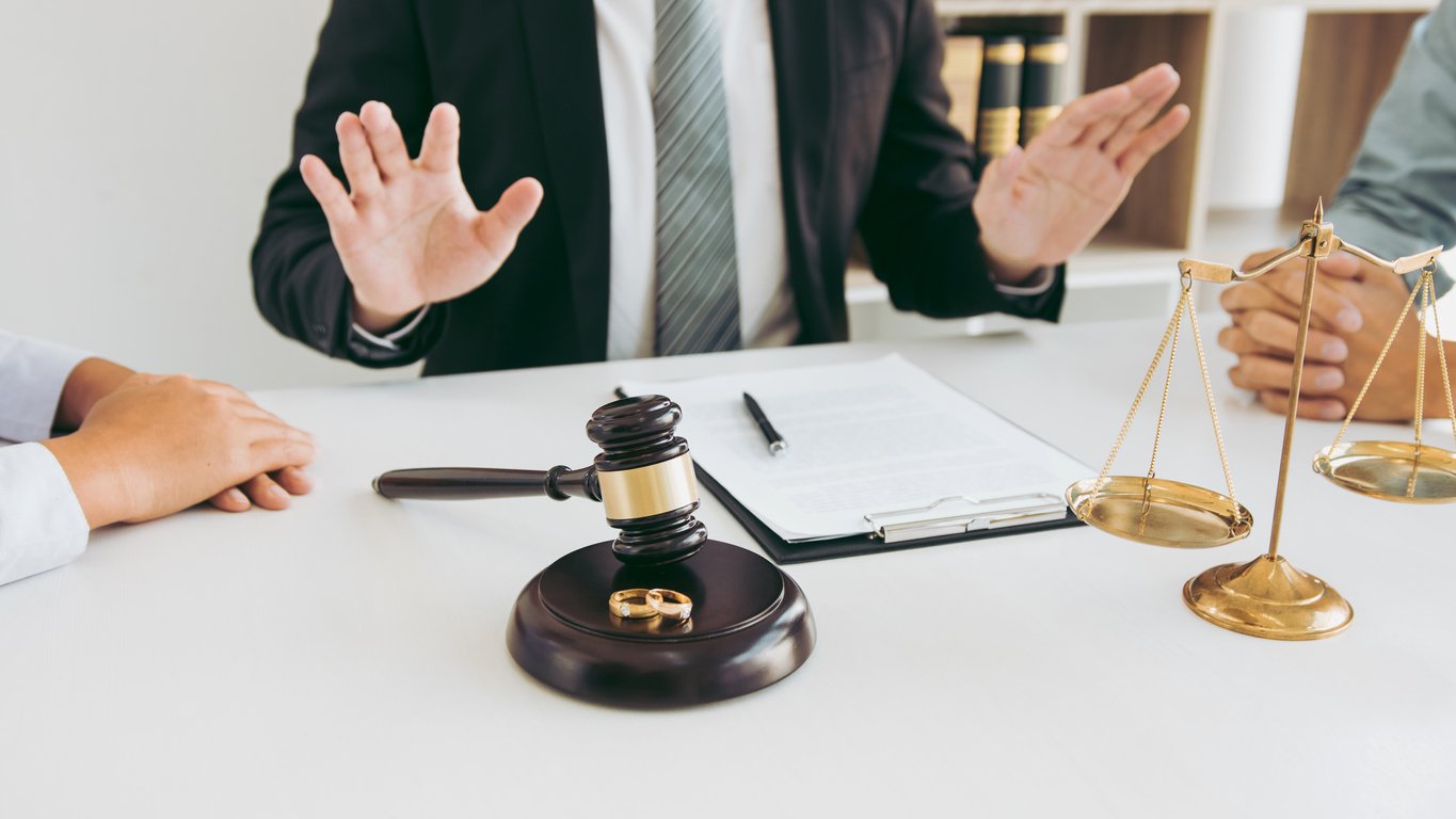 Có cần chứng minh tình trạng hôn nhân của người nước ngoài trước khi ...